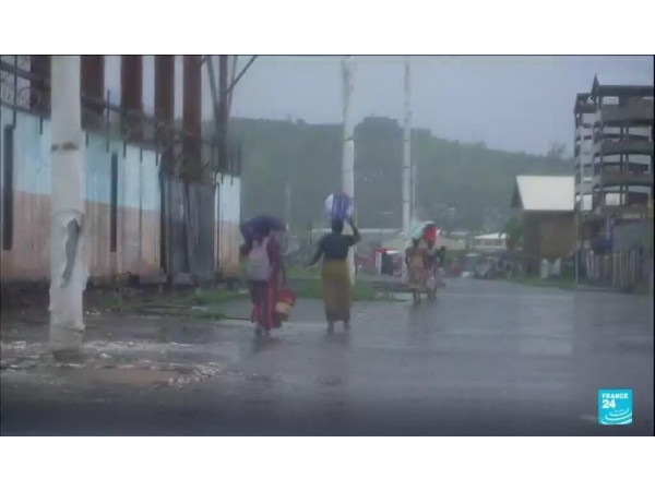 Fortes pluies et premières inondations par la tempête Dikeledi à ...